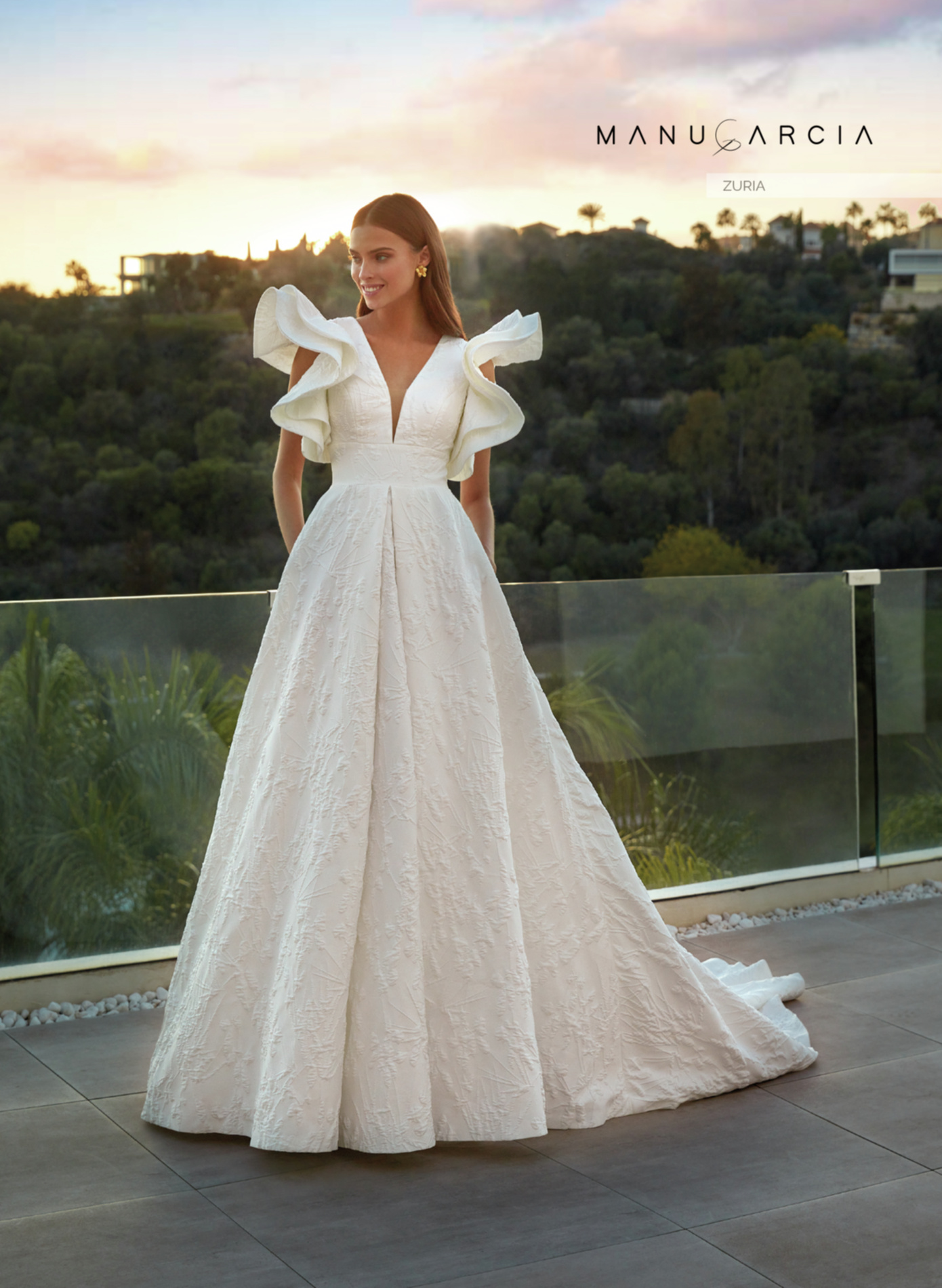 ZURIA - Wedding dresses | Manu Garcia